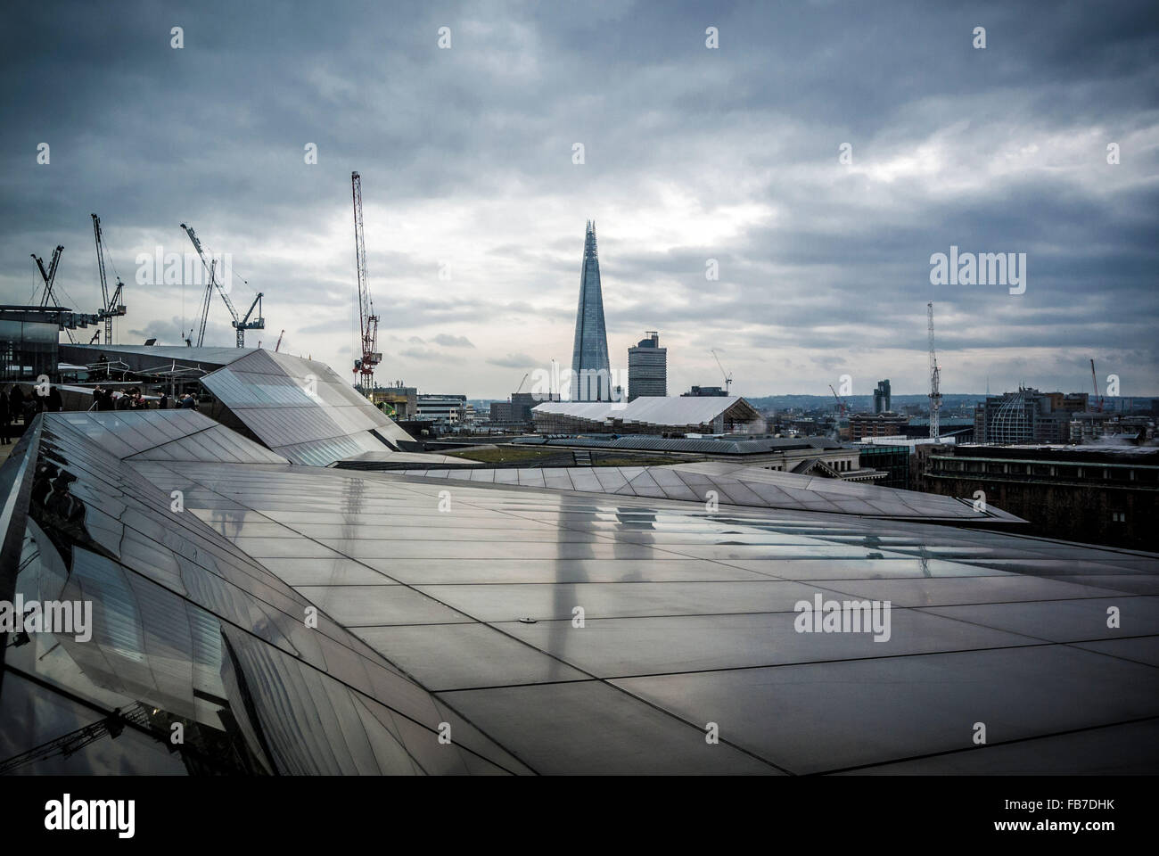 London roof skyline hi-res stock photography and images - Alamy