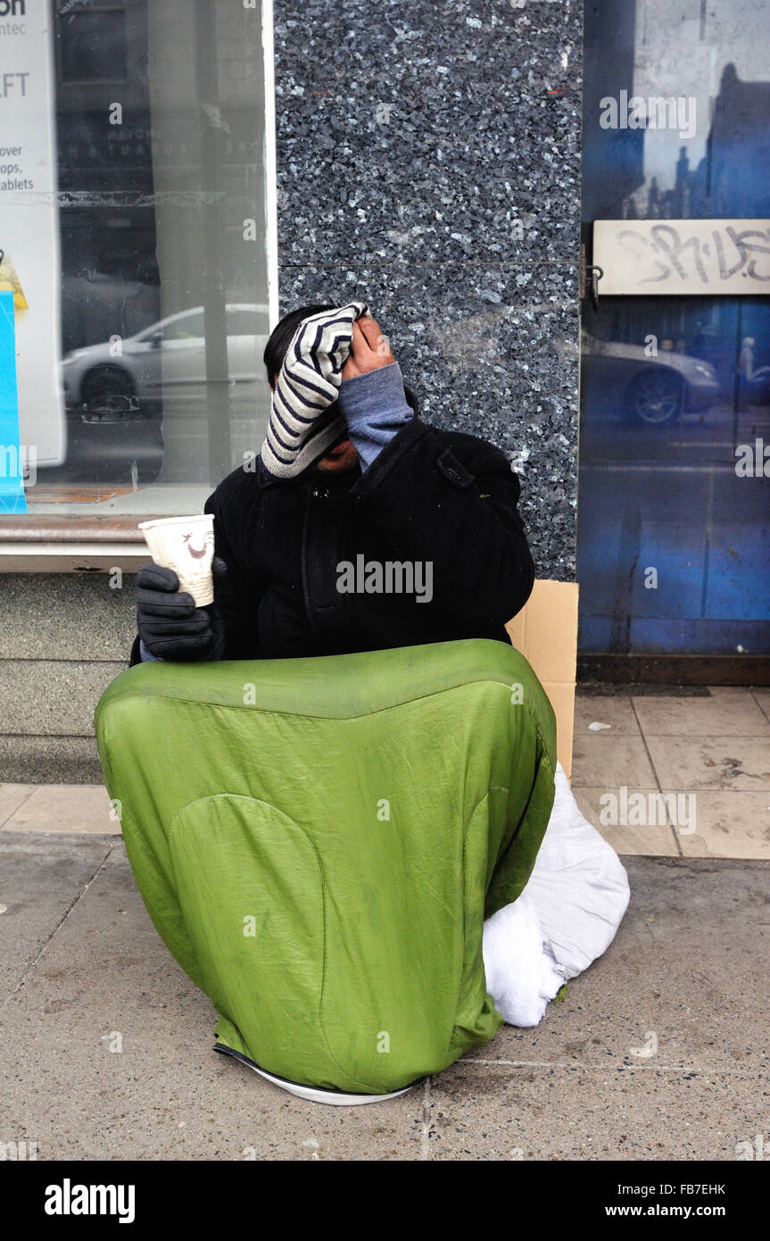 Rough Sleeping Scotland High Resolution Stock Photography and Images ...