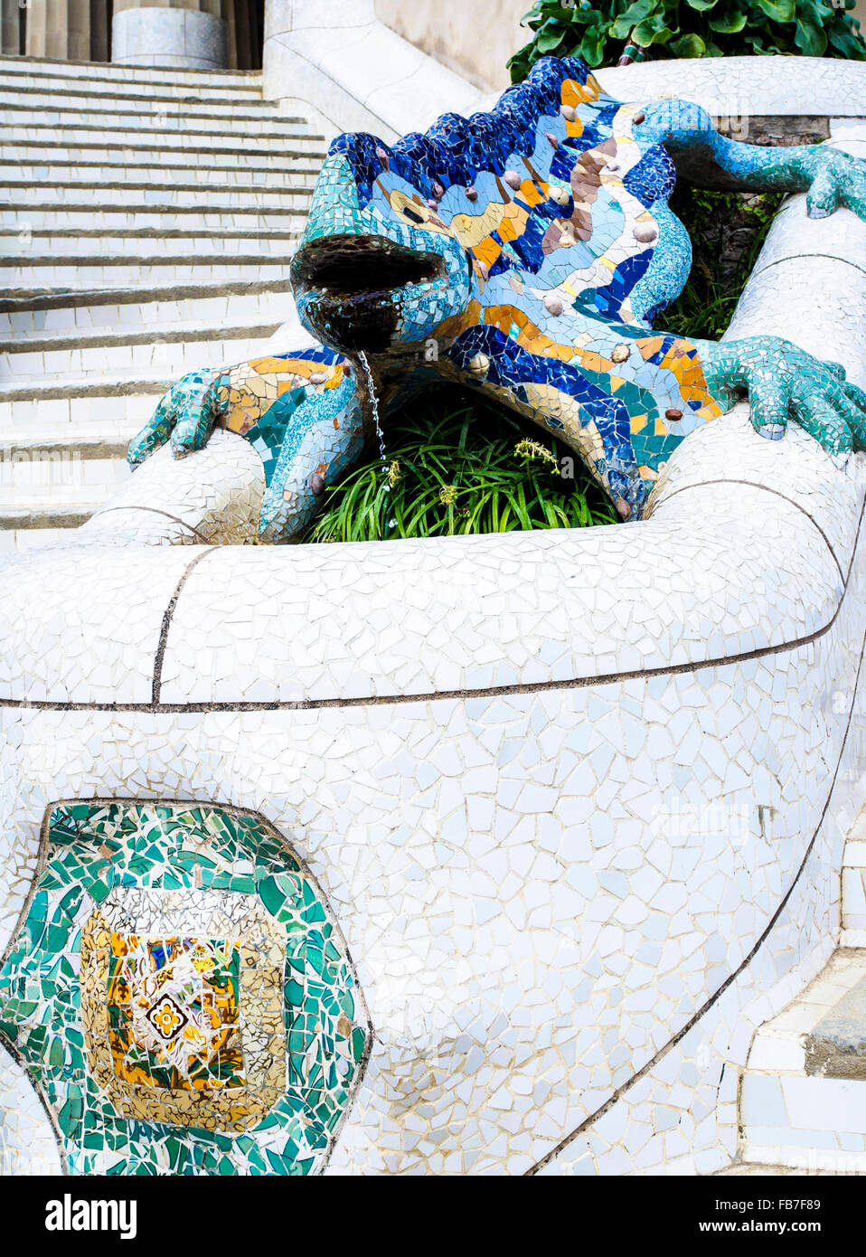 Barcelona parc guell lizard hi-res stock photography and images - Alamy