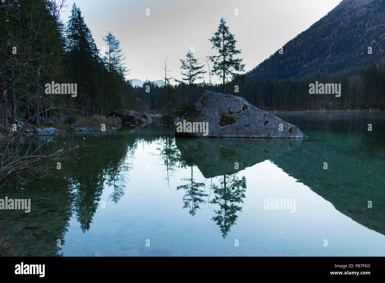 Rock reflection on lake hi-res stock photography and images - Alamy