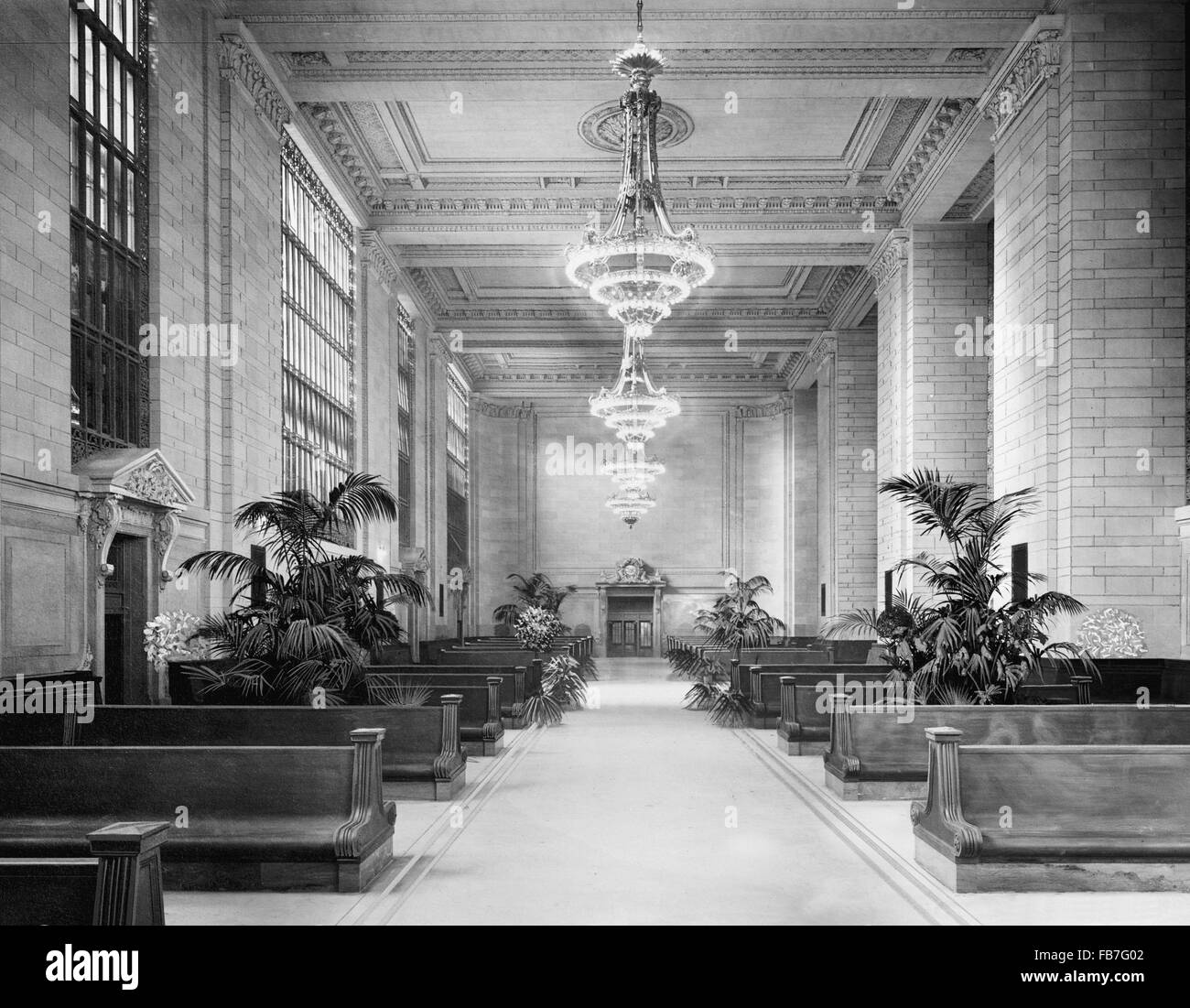 Waiting room grand central terminal hi-res stock photography and images ...