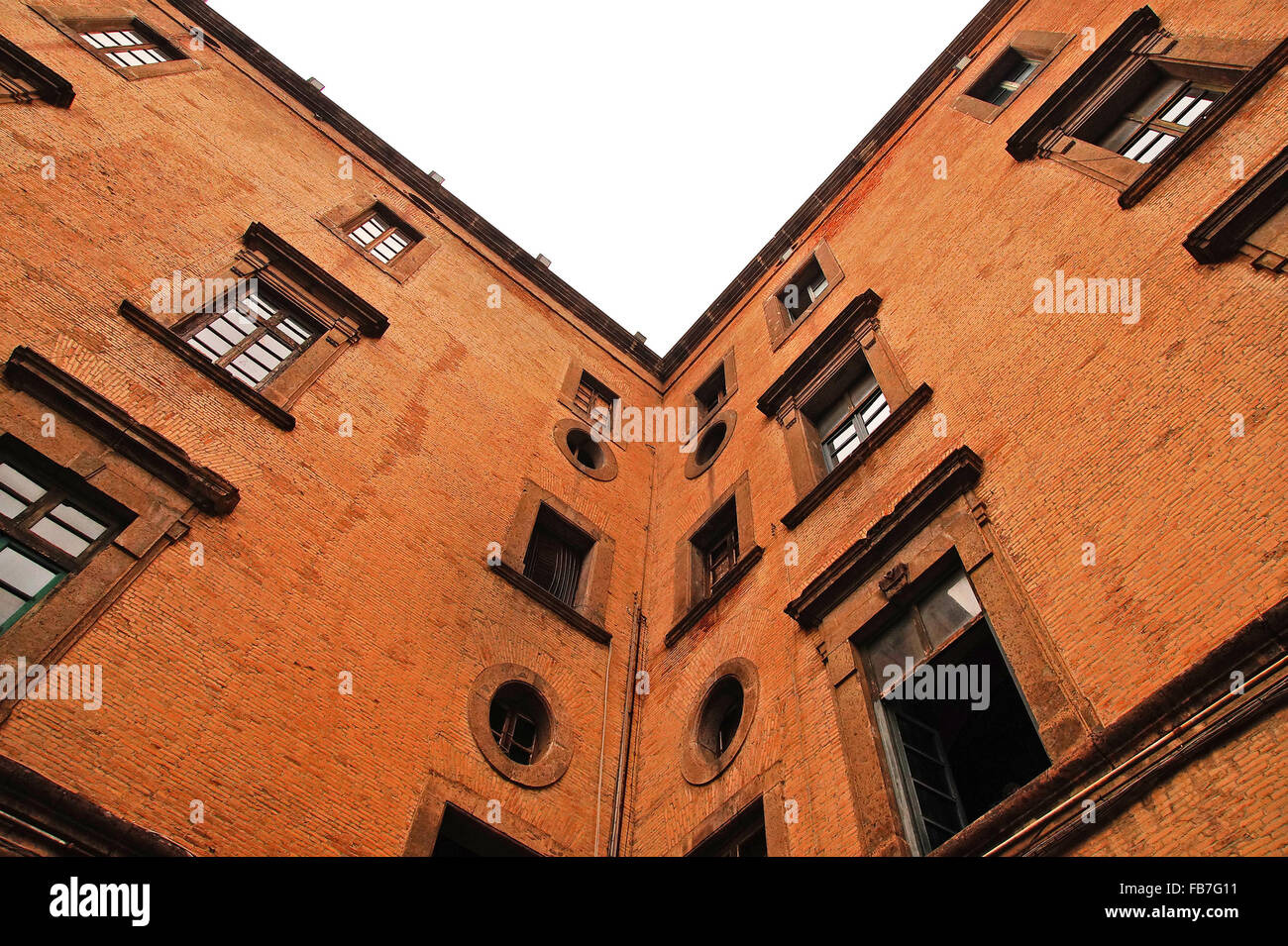 Castel nuovo courtyard hi-res stock photography and images - Alamy