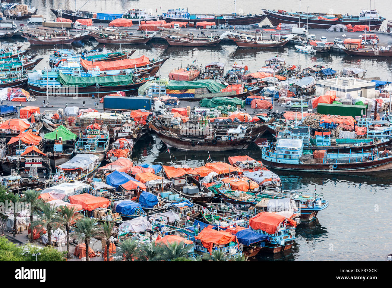 Container port dubai hi-res stock photography and images - Alamy
