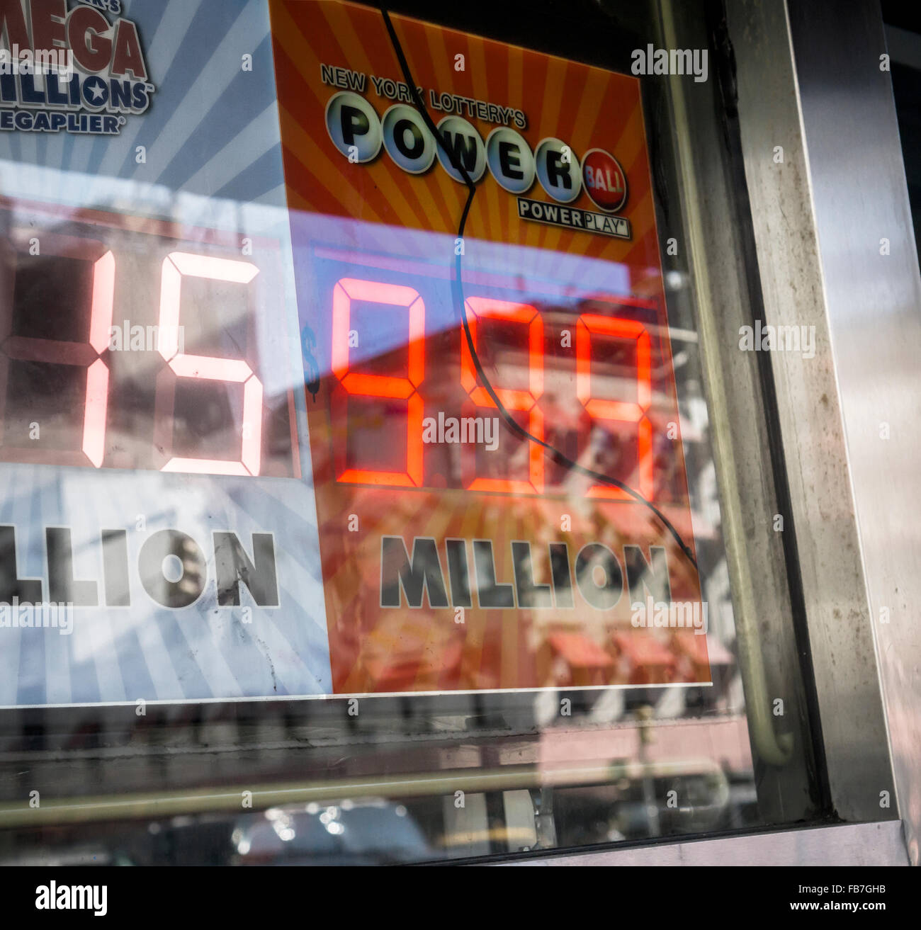 Powerball sign hi-res stock photography and images - Alamy