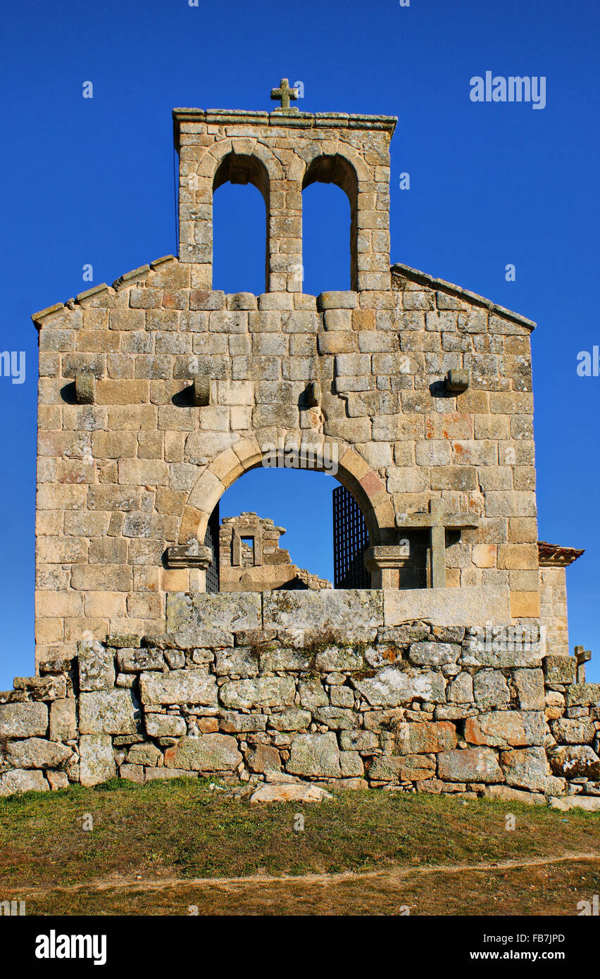 Ruins of the santa maria do castelo church hi-res stock photography and ...