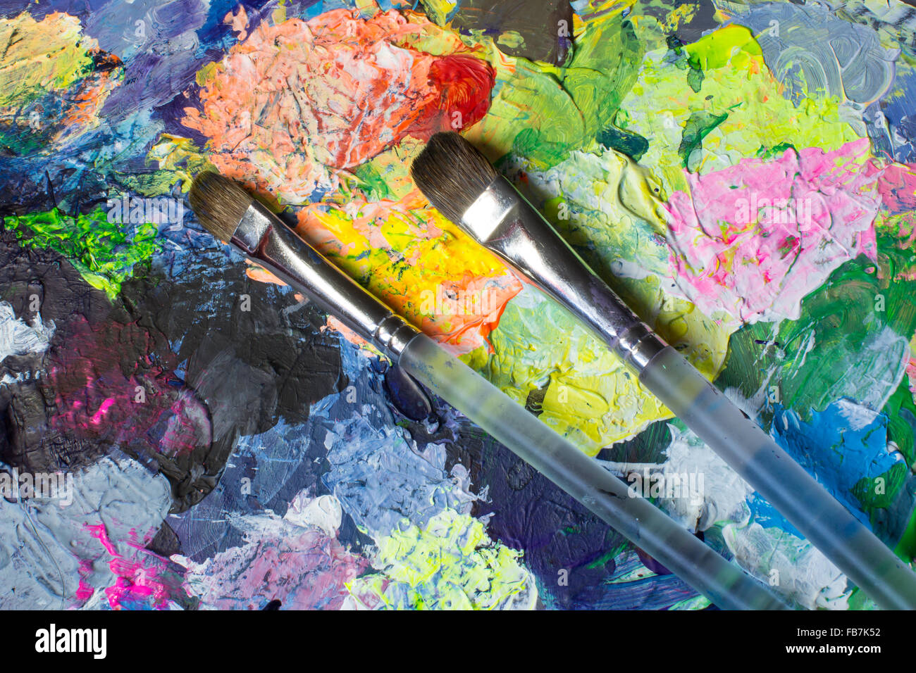 Art tools set, pair on brushes Stock Photo - Alamy