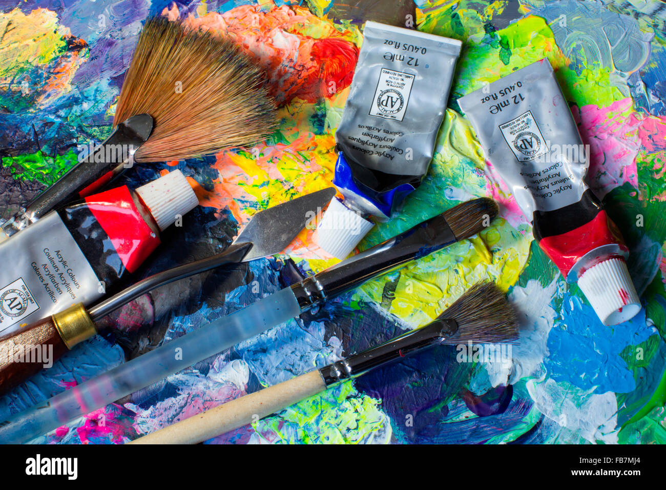 Brushes paint tubes hi-res stock photography and images - Alamy