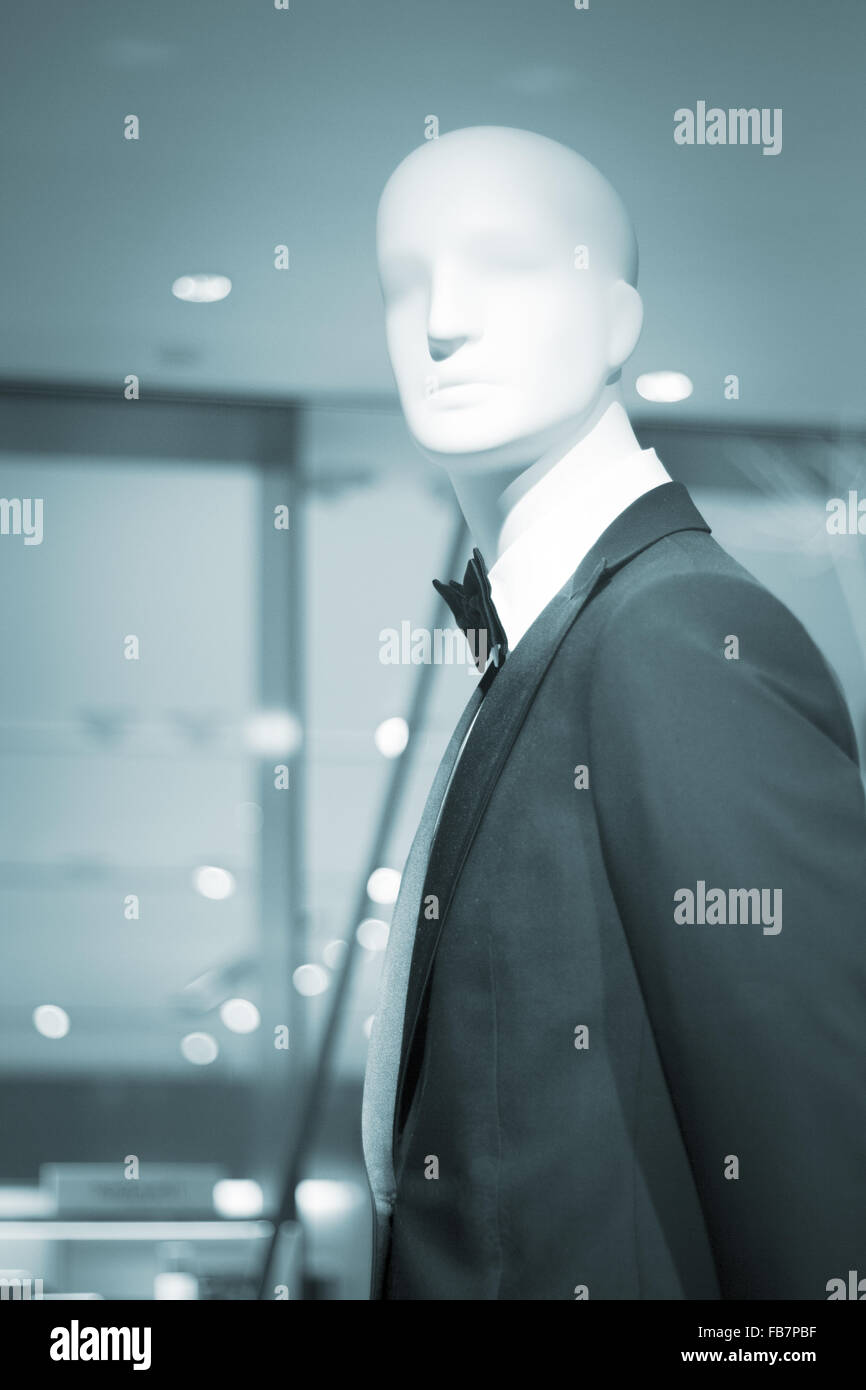 Store clothes dummy in men's suit shop photo Stock Photo - Alamy