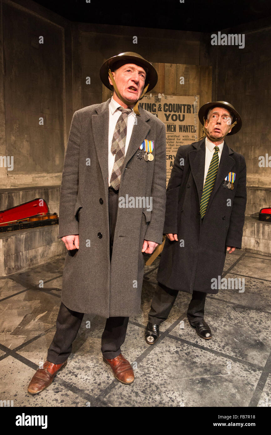 Flying pickets hi-res stock photography and images - Alamy