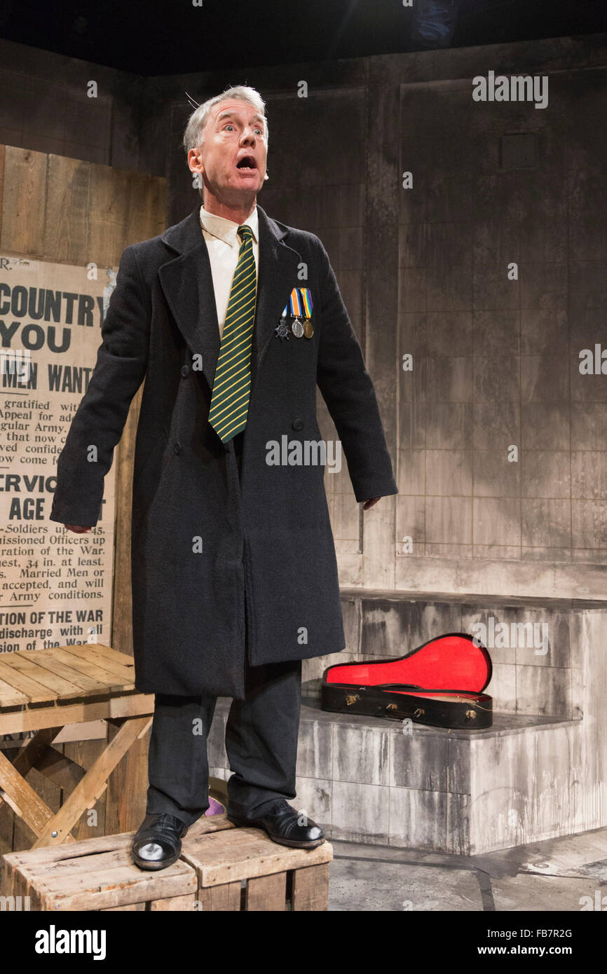 David brett hi-res stock photography and images - Alamy