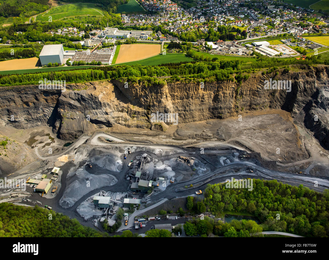 Quarry limestone hi-res stock photography and images - Alamy