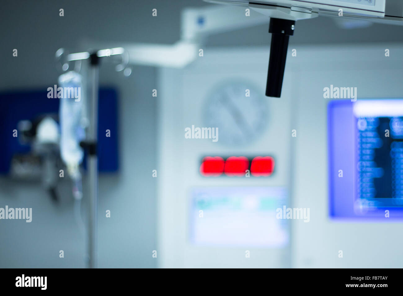 Hospital surgery emergency operating room lighting equipment photo ...