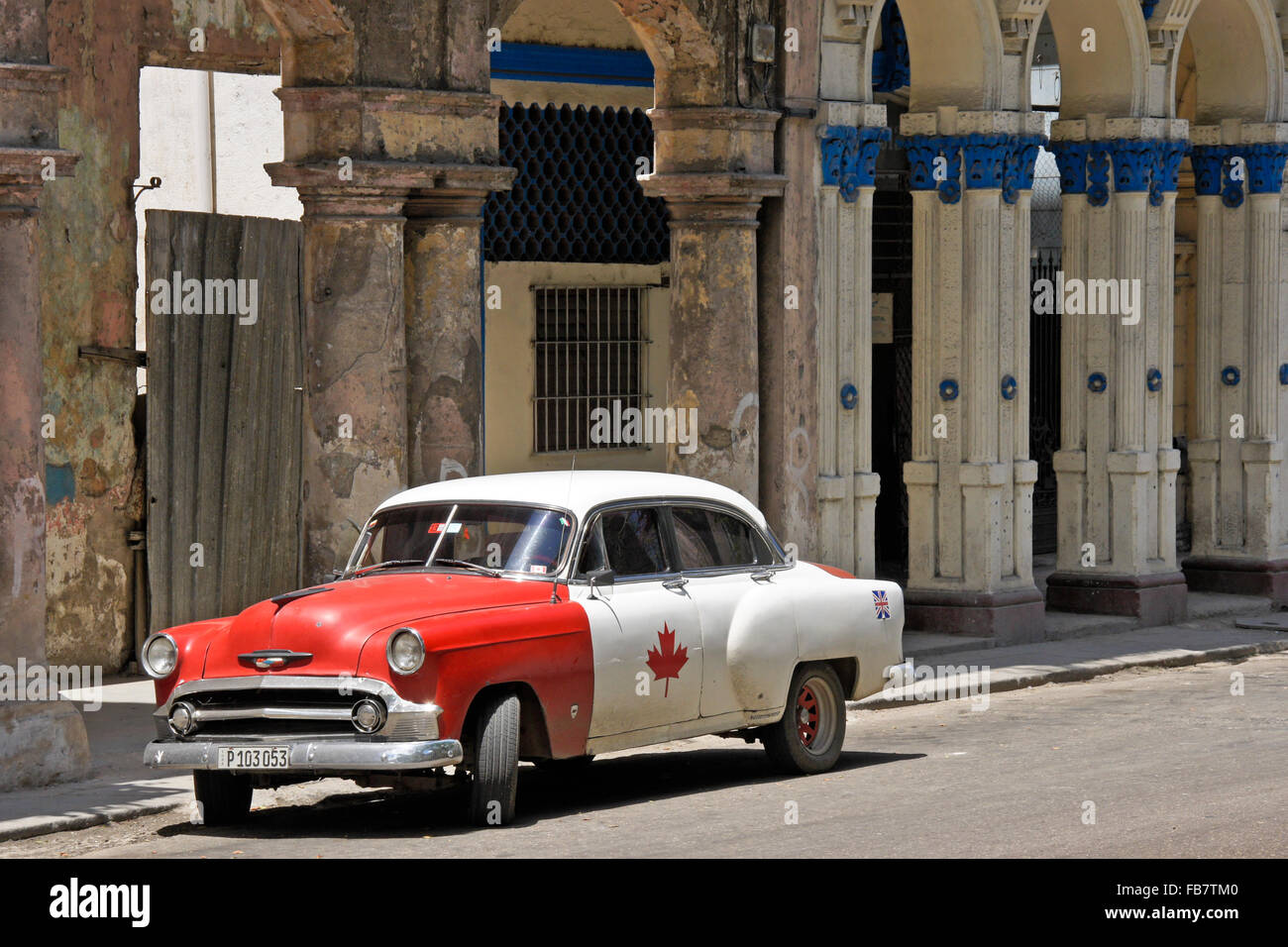 Classic American Chevrolet on street of Havana, Cuba Stock Photo - Alamy