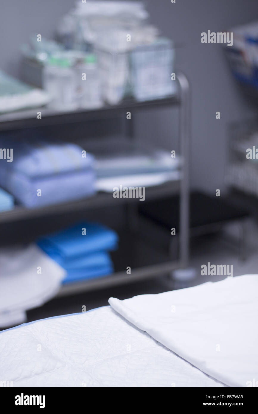 Hospital surgery emergency operating room bed photo Stock Photo - Alamy