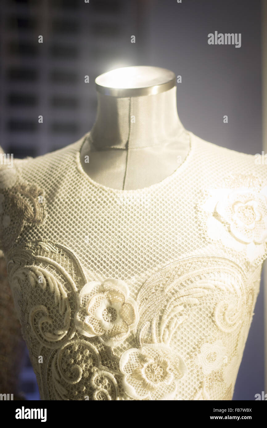 Store clothes dummy in women's clothing shop photo Stock Photo - Alamy