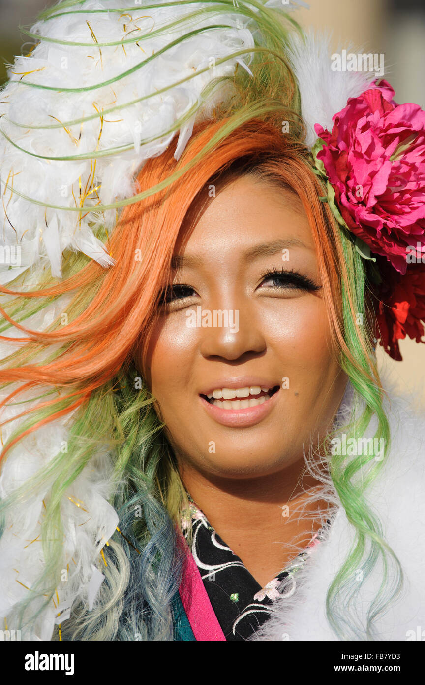 Extravagant dress hi-res stock photography and images - Alamy