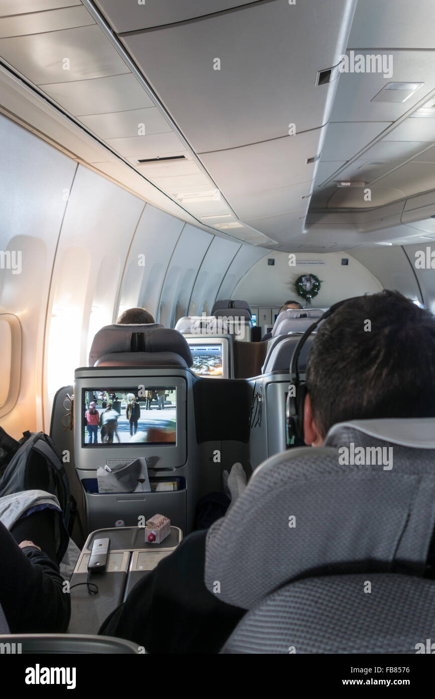 Boeing 747 inside hi-res stock photography and images - Alamy