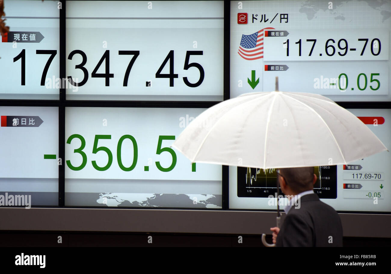 Tokyo, Japan. 12th Jan, 2016. Japanese stocks tumble more than two ...