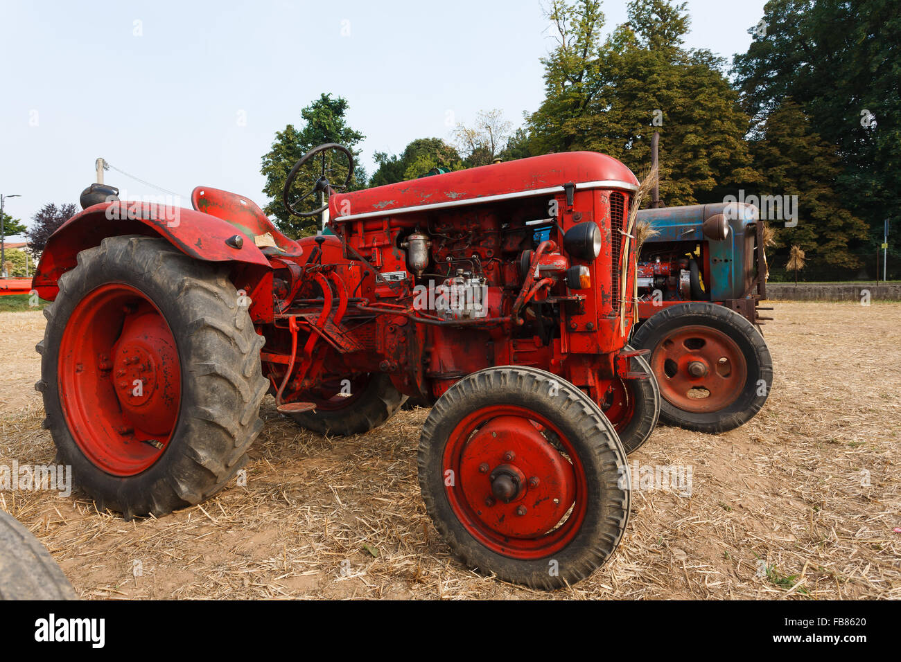 Old farming couple hi-res stock photography and images - Alamy