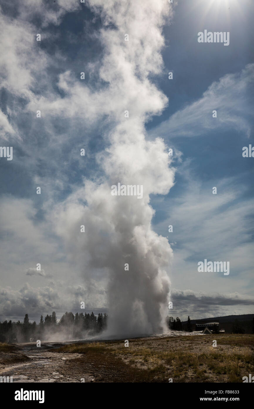 Steam erupting from a geyser hi-res stock photography and images - Alamy
