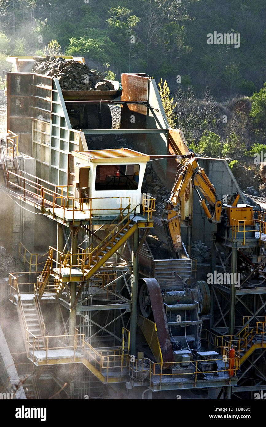Quarrying process hi-res stock photography and images - Alamy
