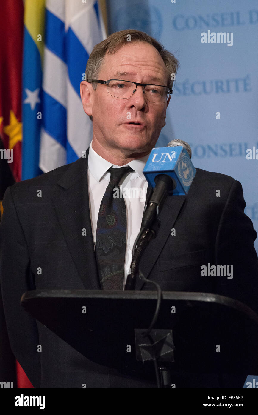 New Zealand's Permanent Representative Gerard van Bohemen briefs the ...