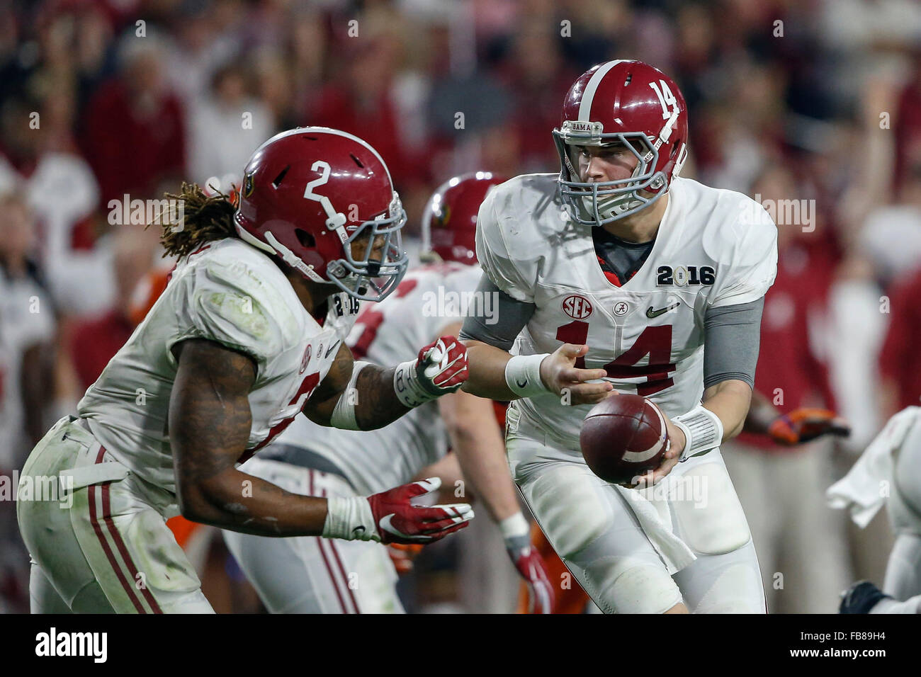 Glendale, AZ, USA. 11th Jan, 2016. Alabama Crimson Tide quarterback ...
