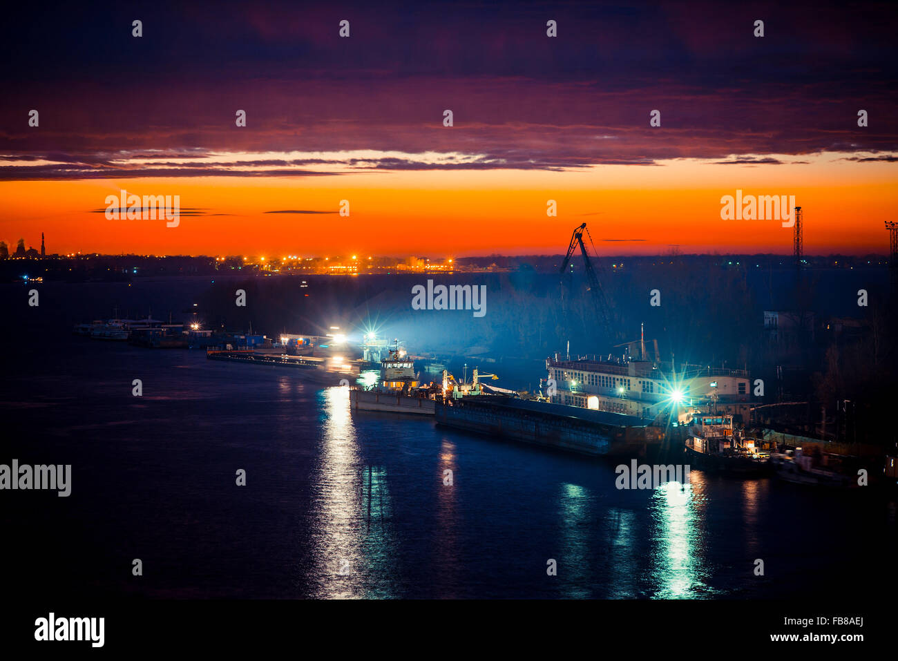 Night port work Stock Photo - Alamy