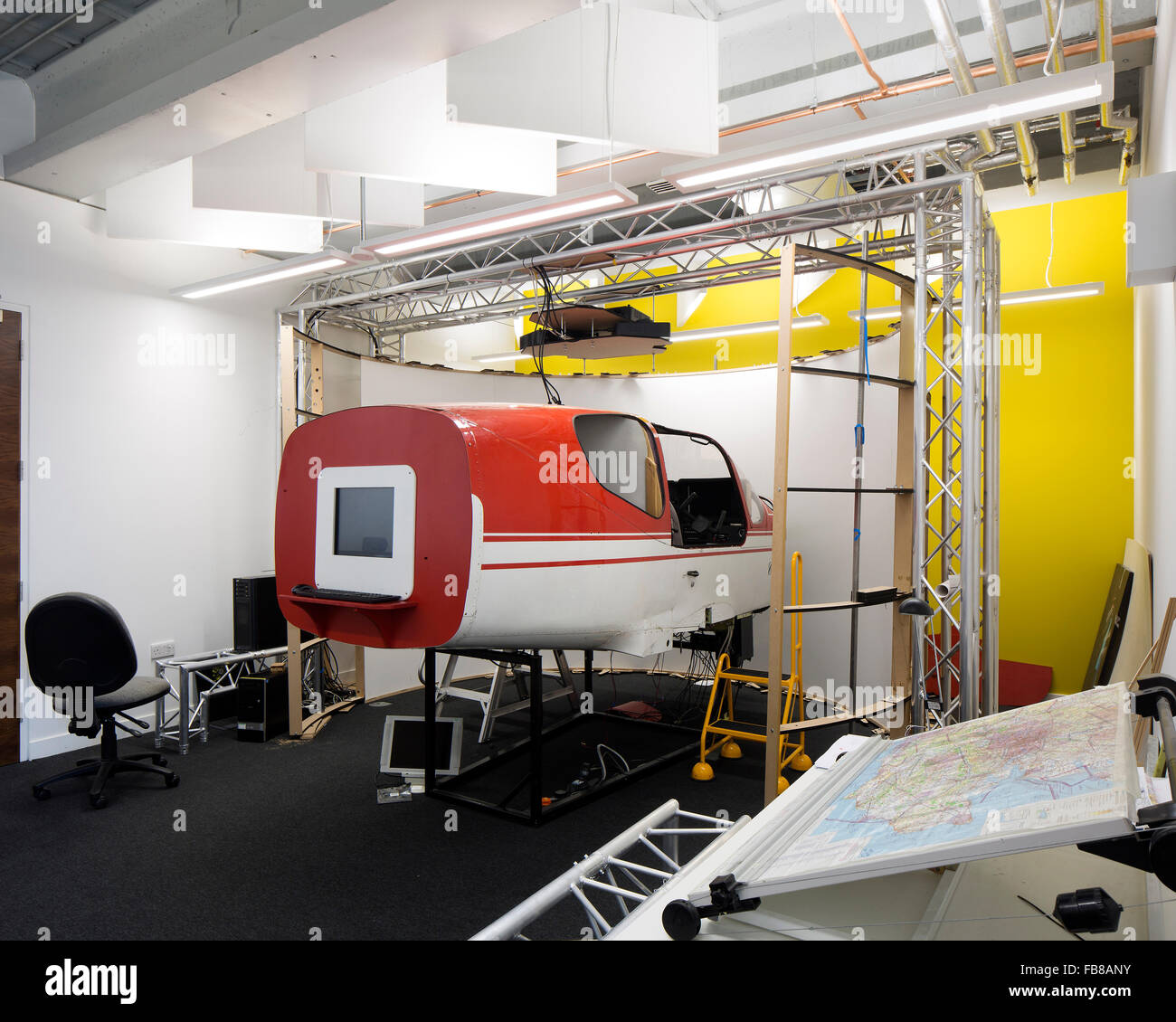 Full flight simulator hi-res stock photography and images - Alamy