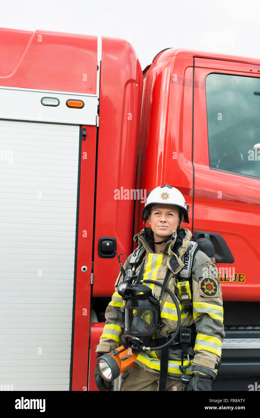 Female firefighter fire High Resolution Stock Photography and Images ... Female firefighter fire High Resolution Stock Photography and Images ...