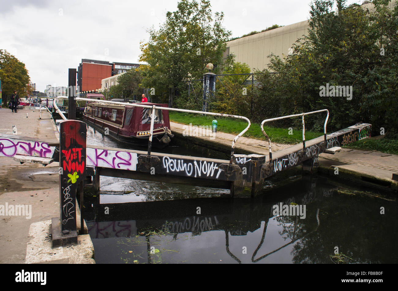 Hertford Union Canal, river narrowboat, narrow boat, lock Stock Photo ...