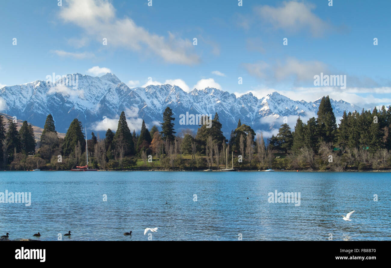 View of the Remarkables mountain range from Queenstown, New Zealand ...