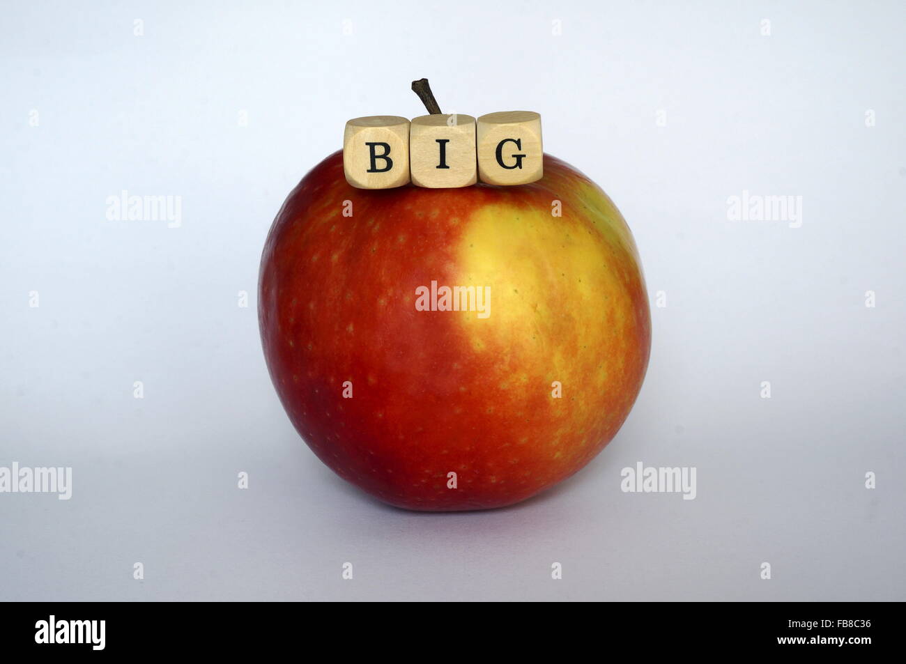 Berlin, Germany. 22nd Nov, 2015. ILLUSTRATION - Letter cubes on an ...