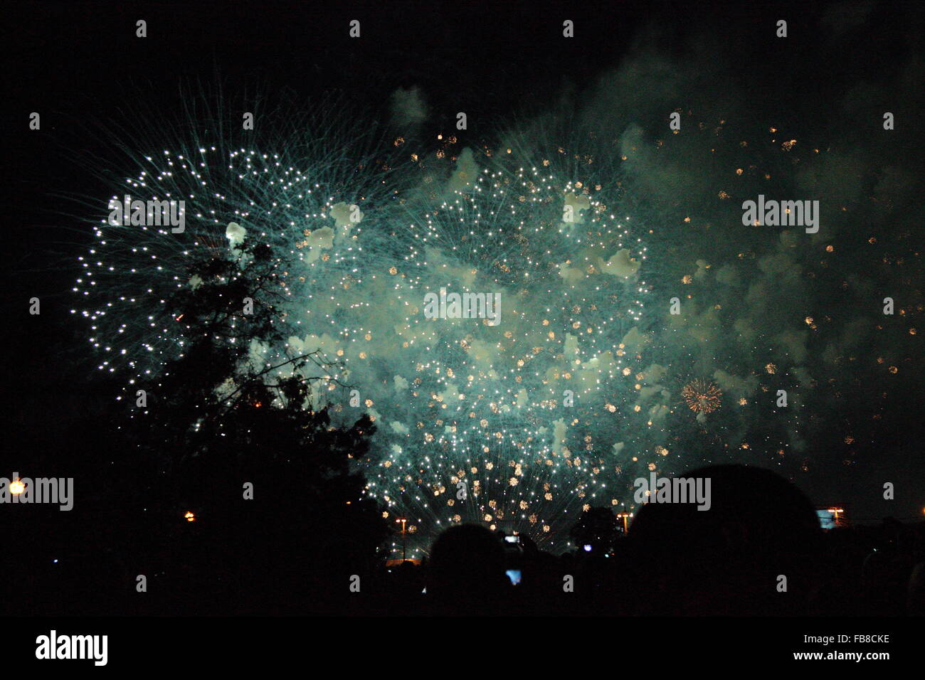 Outdoor fireworks hi-res stock photography and images - Alamy