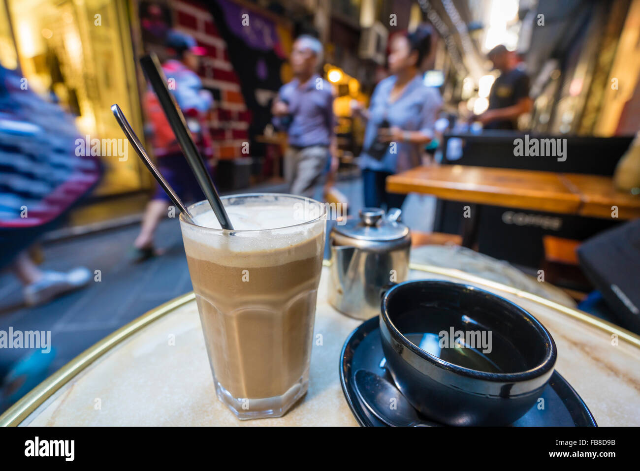 Laneway cafe melbourne hi-res stock photography and images - Alamy