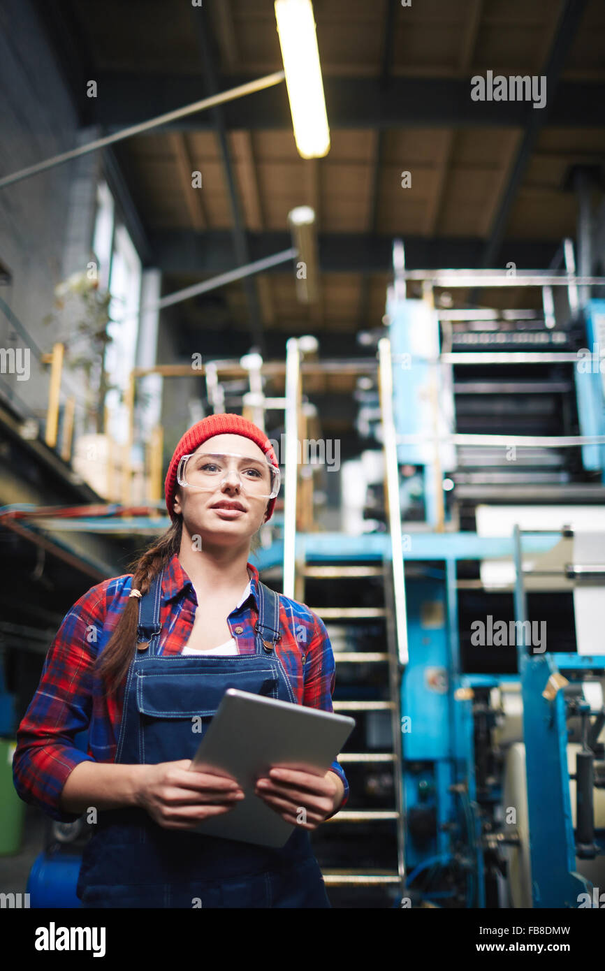 Woman engineer leading the process Stock Photo - Alamy