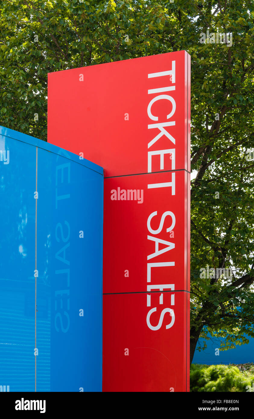 Ticket sales hi-res stock photography and images - Alamy