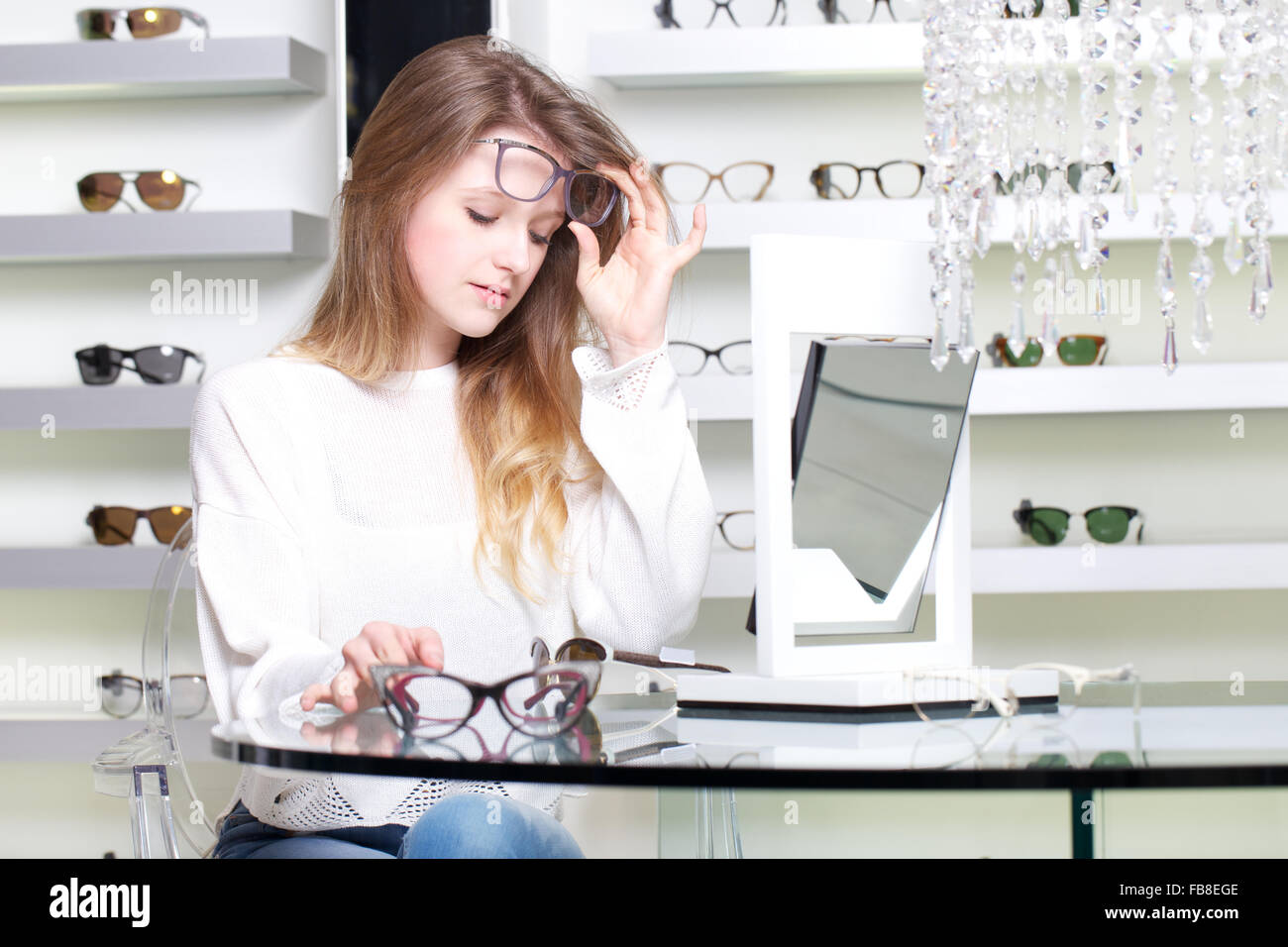 Eyeglasses optometrist hi-res stock photography and images - Alamy