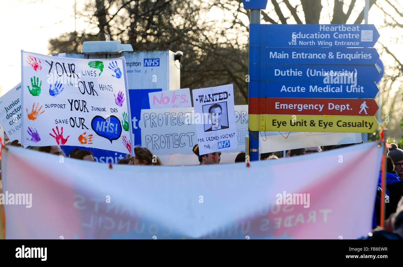 Nhs protests signs hi-res stock photography and images - Alamy