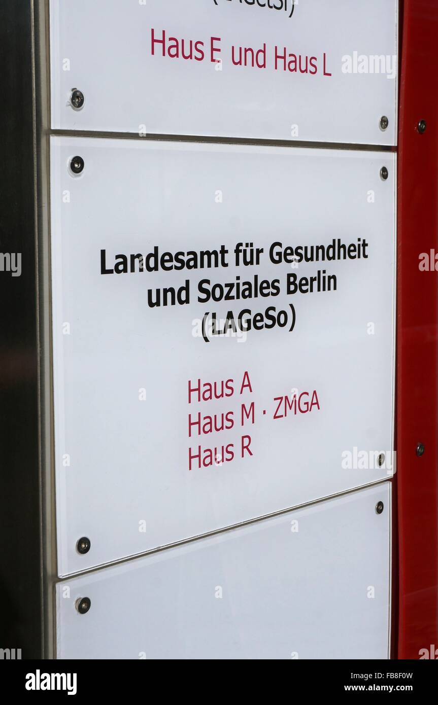 English s with berlin sign hi-res stock photography and images - Alamy