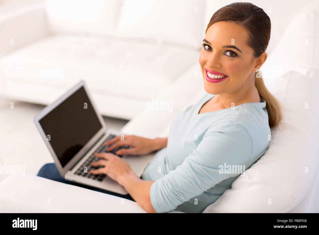 Computer home screen hi-res stock photography and images - Alamy