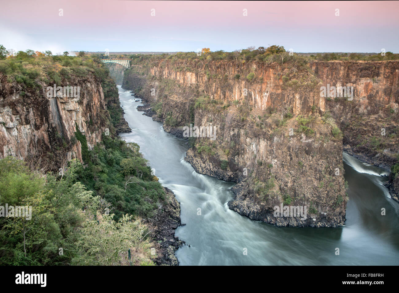Victoria falls zimbabwe hi-res stock photography and images - Alamy