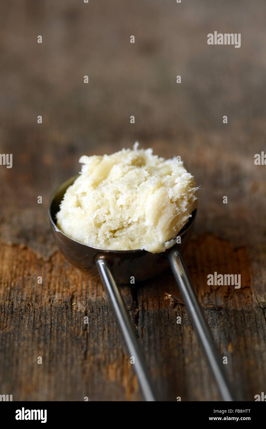 Organic shea butter hi-res stock photography and images - Alamy