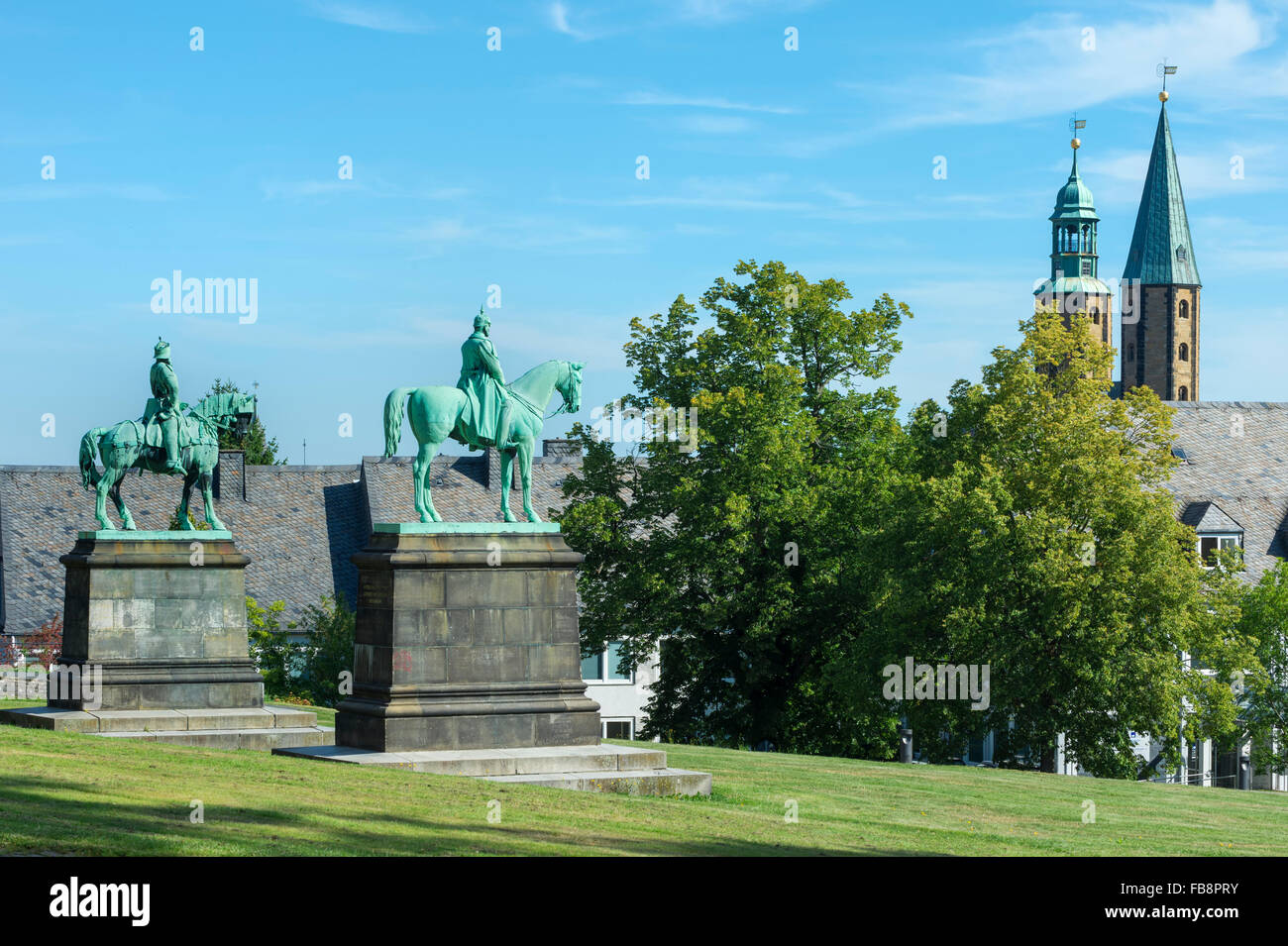Equestrian statue of the Emperors Friedrich Barbarossa and Wilhelm der ...