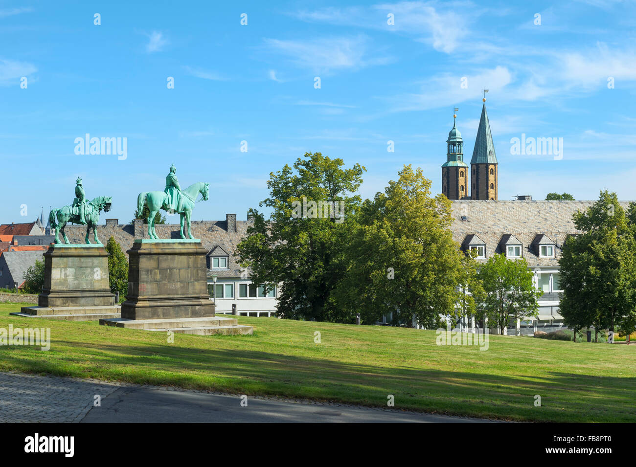 Equestrian statue of the Emperors Friedrich Barbarossa and Wilhelm der ...