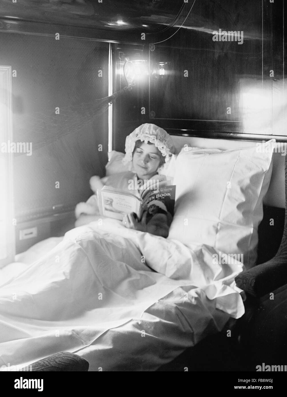 Electricity reading Black and White Stock Photos & Images - Alamy