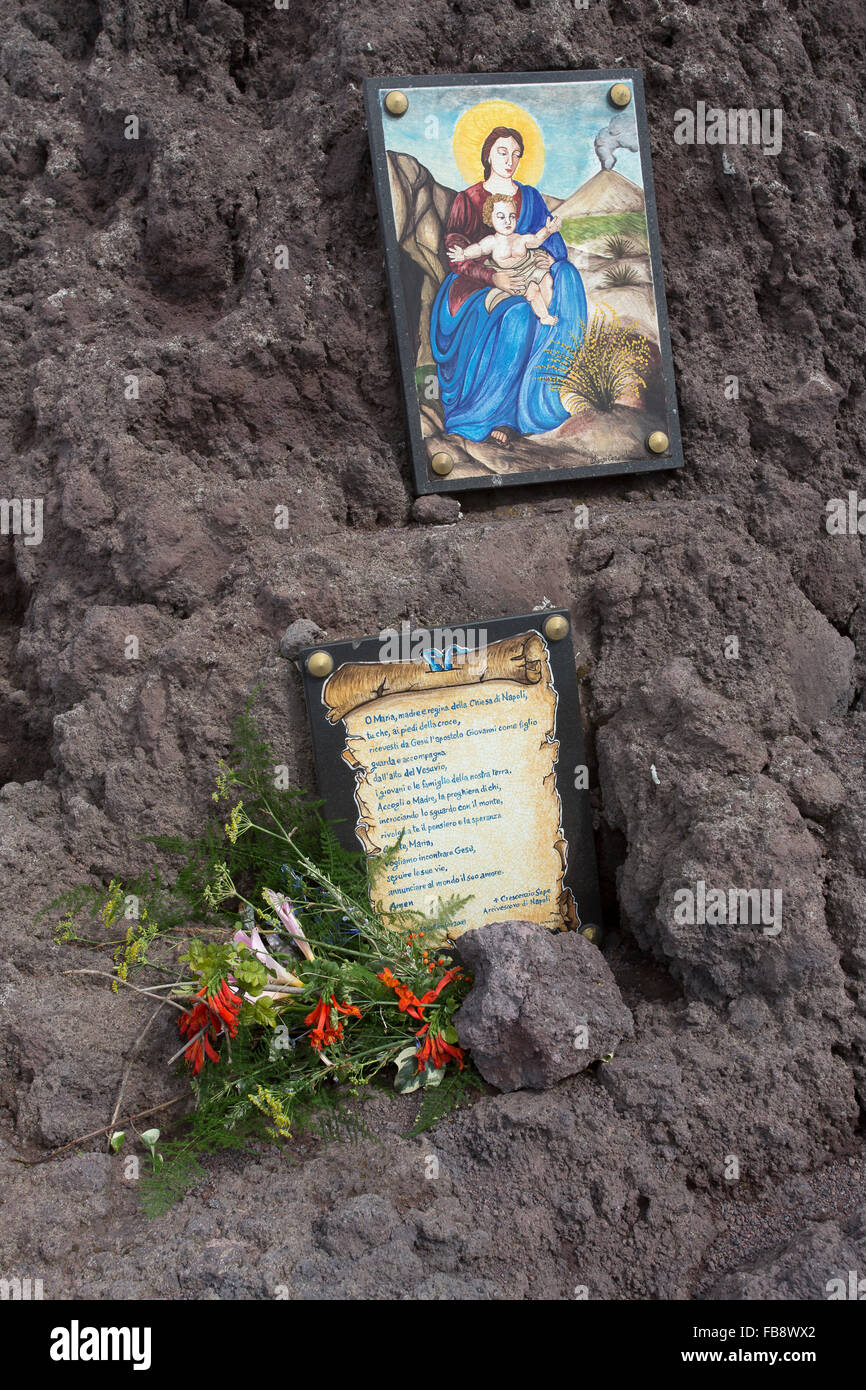 Virgin Mary with baby Jesus and smoking Vesuvius Stock Photo - Alamy