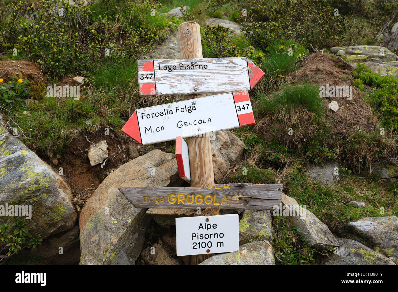 Close up of a signboard along a trekking path. Direction indication ...