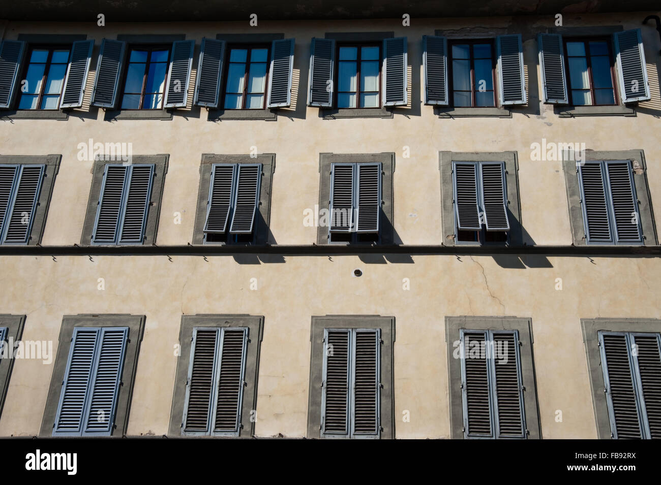 Row of shuttered windows hi-res stock photography and images - Alamy
