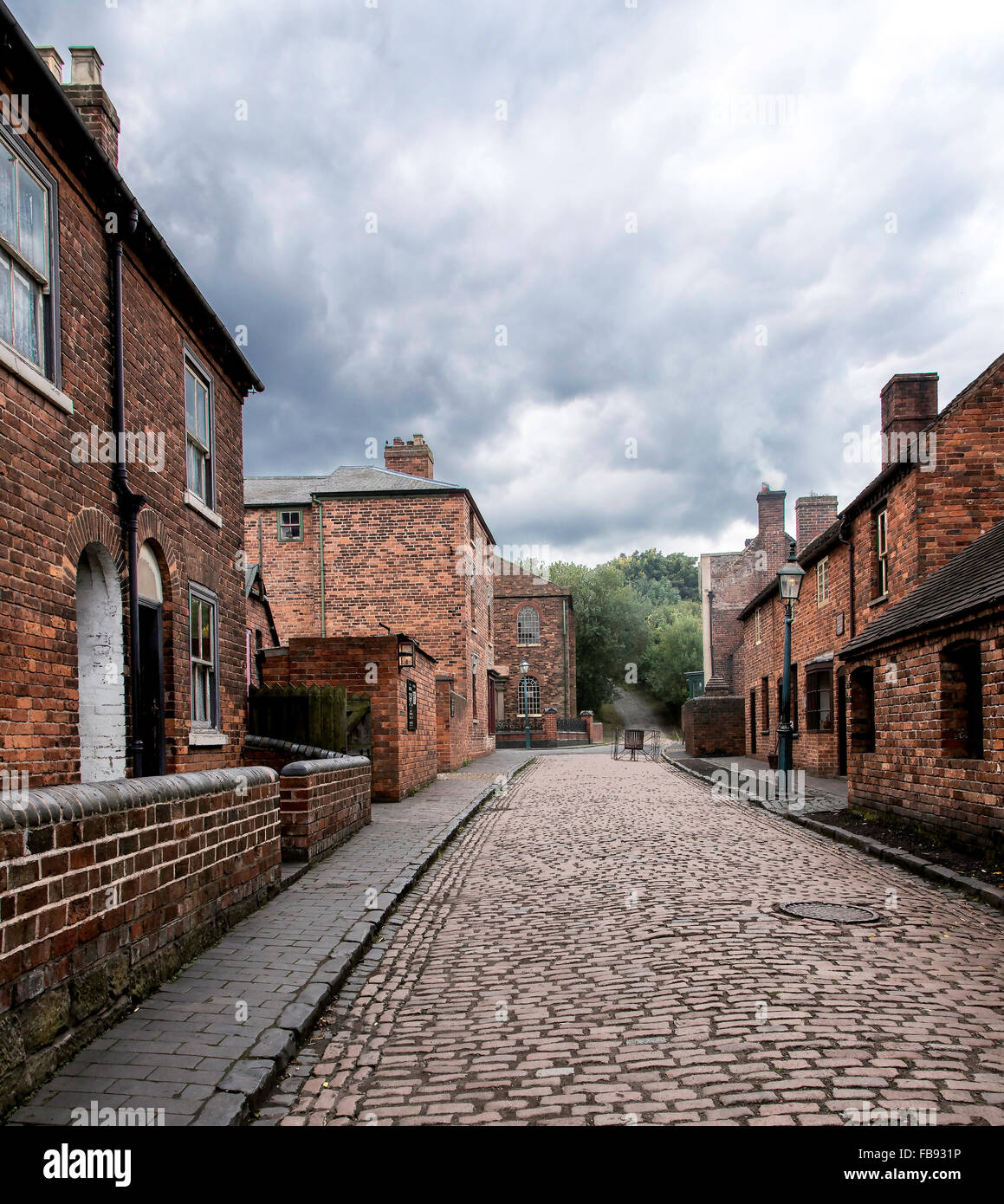 Victorian houses on cobbled street Stock Photo - Alamy